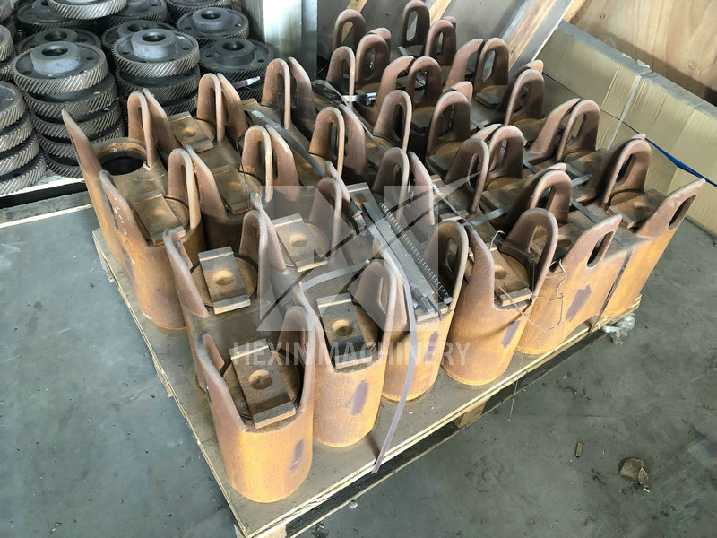 Plug Headers with Mule Ear Style_Qingdao Hexin Machinery Expert for ...